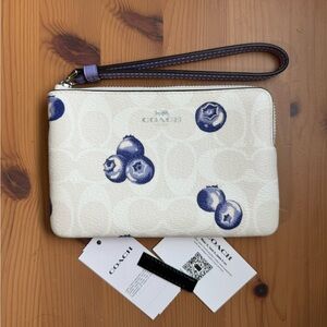 Coach | Bags | Corner Zip Wristlet In Signature Canvas With Blueberry ...